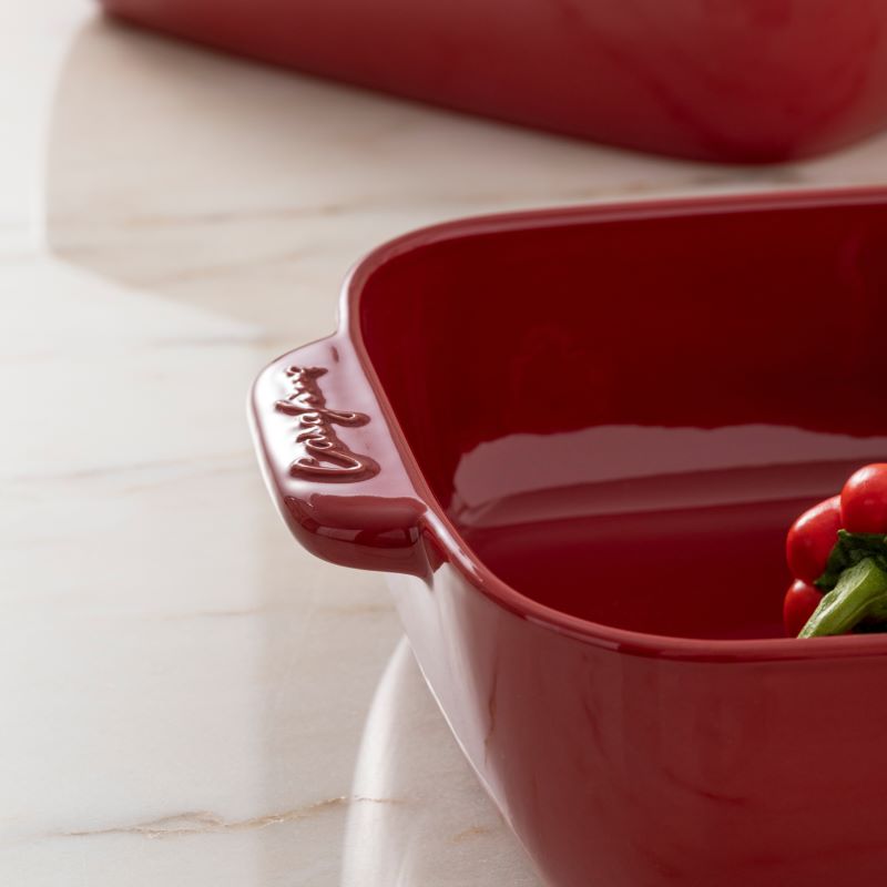 Red baker (3 sizes) - Cult Rhea Malta